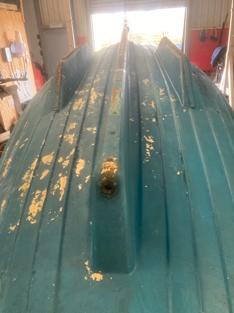 Splitting an Arran 16 in two for moulding from. - Arran Boats