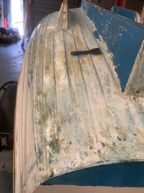Splitting an Arran 16 in two for moulding from. - Arran Boats